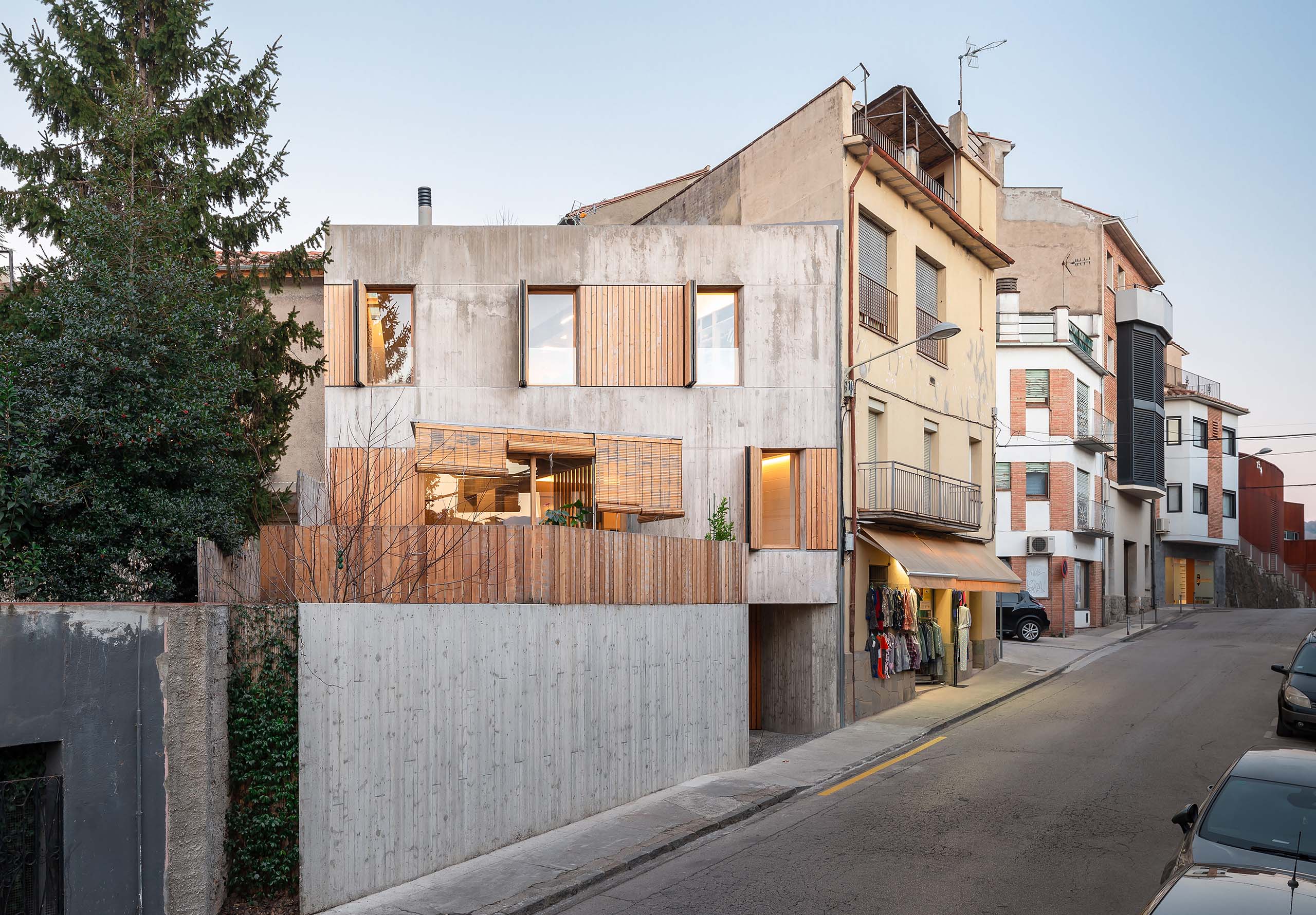 KNOT HOUSE - C3GLOBE