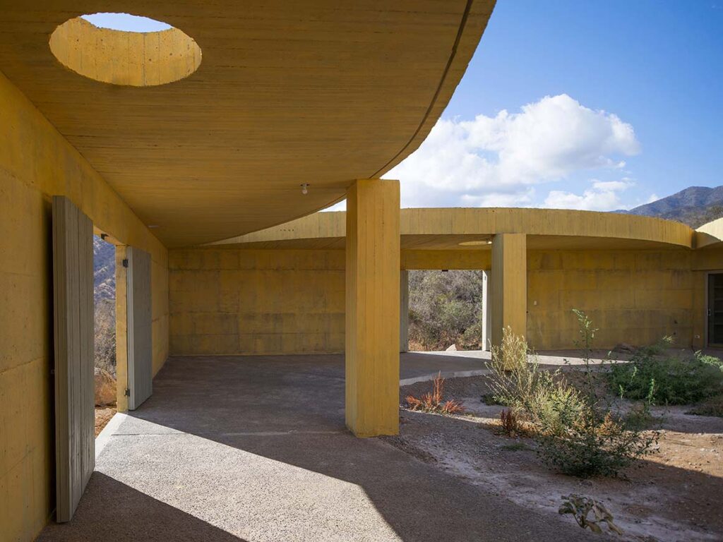 Raem House - C3GLOBE