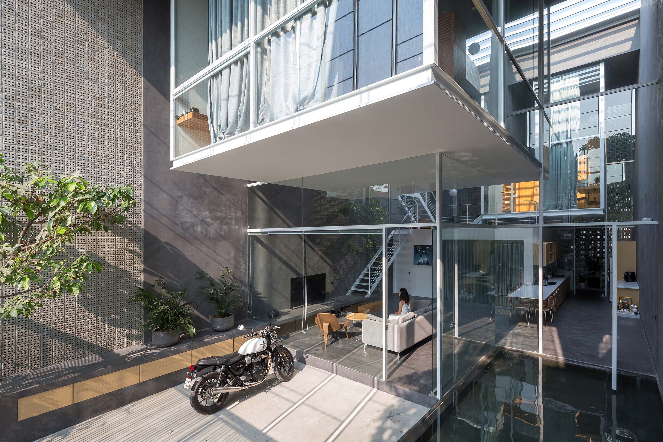 8x20 house - C3GLOBE