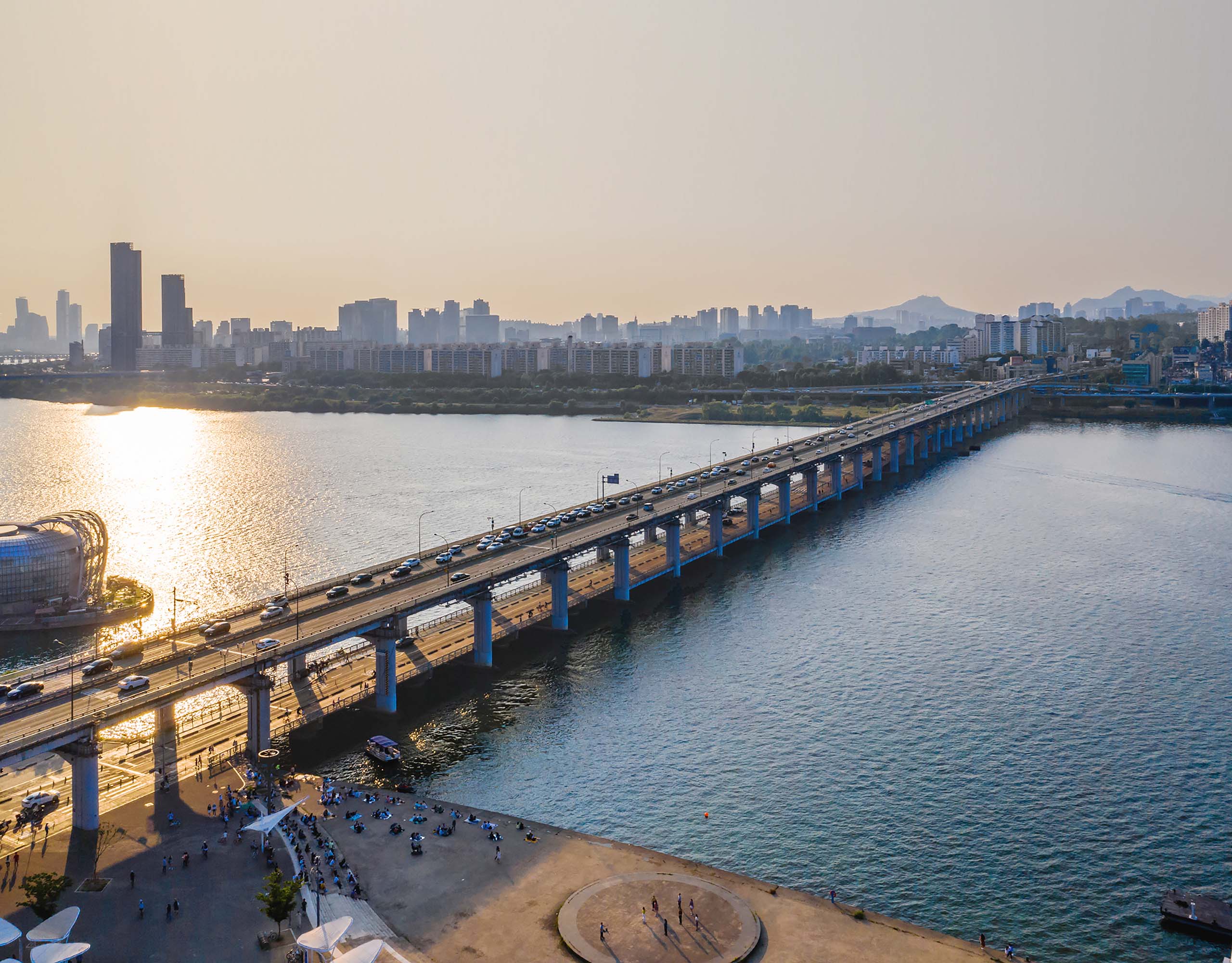 International Design Competition for Pedestrianizing Jamsu Bridge in ...