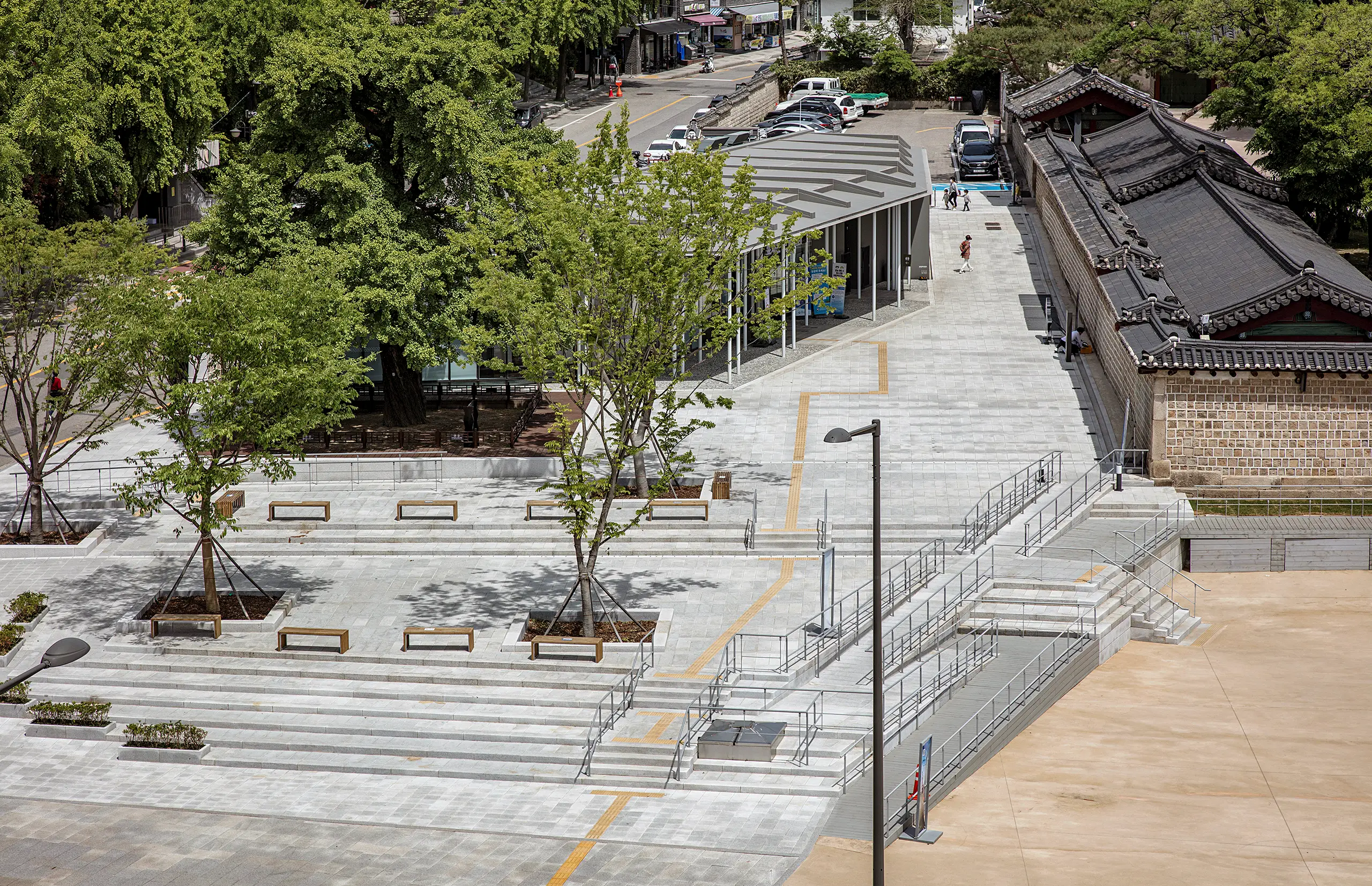 Changdeokgung Palace Info Center - C3GLOBE