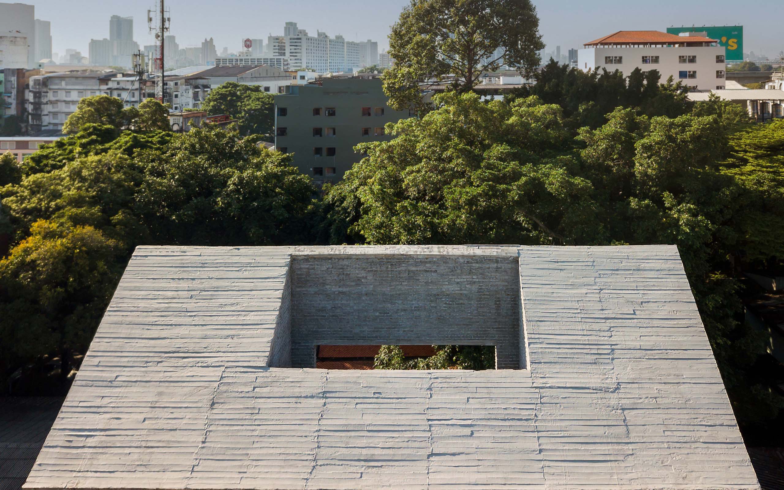 Back of the house - C3GLOBE