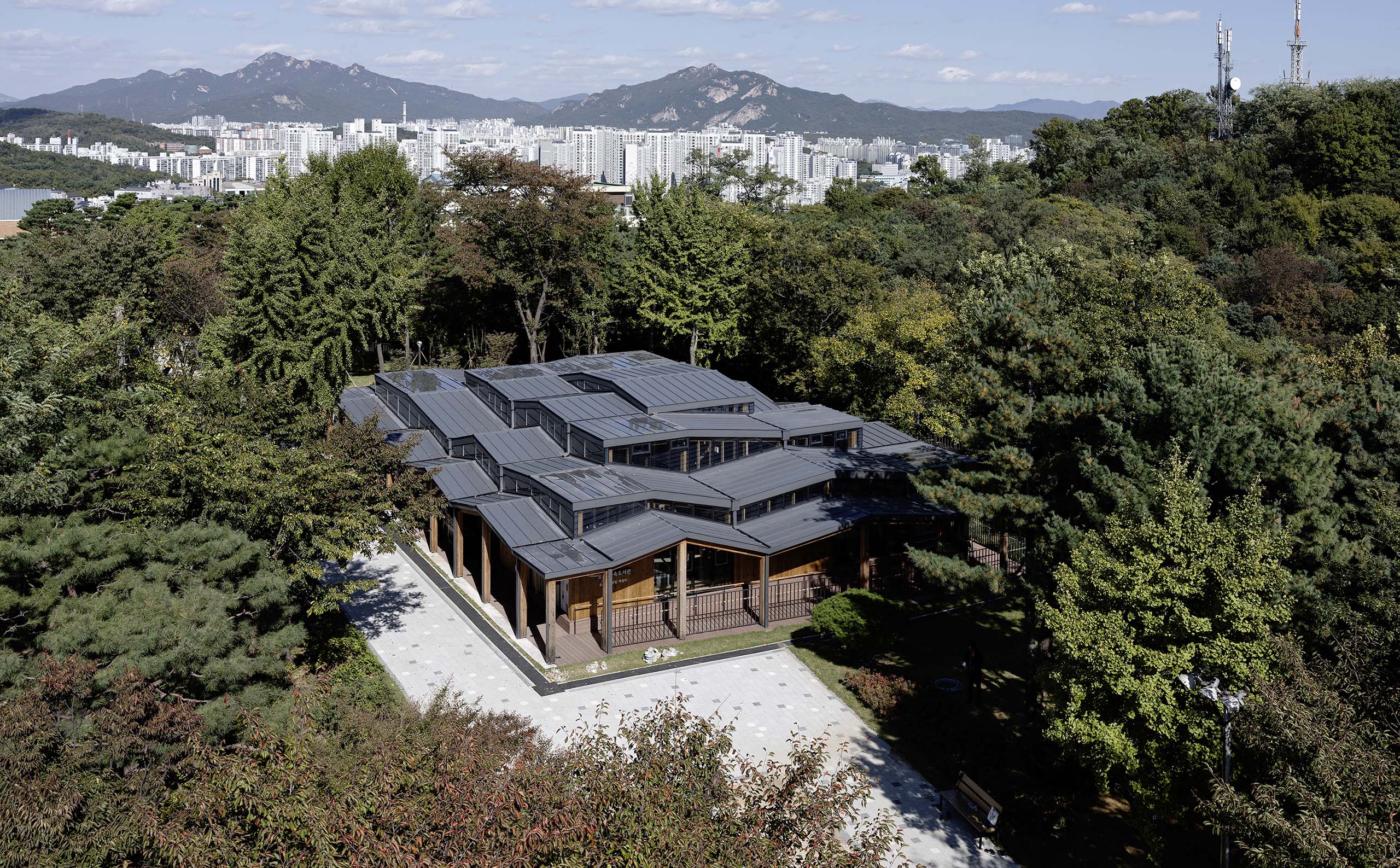 Odong Public Library - C3GLOBE