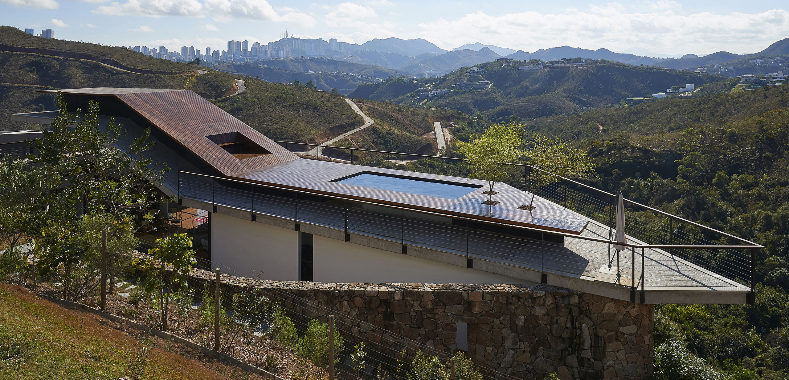 Inclined Slab House - C3GLOBE