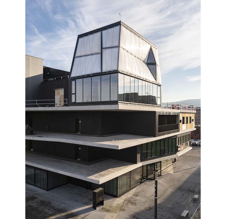 DFAB House - C3GLOBE