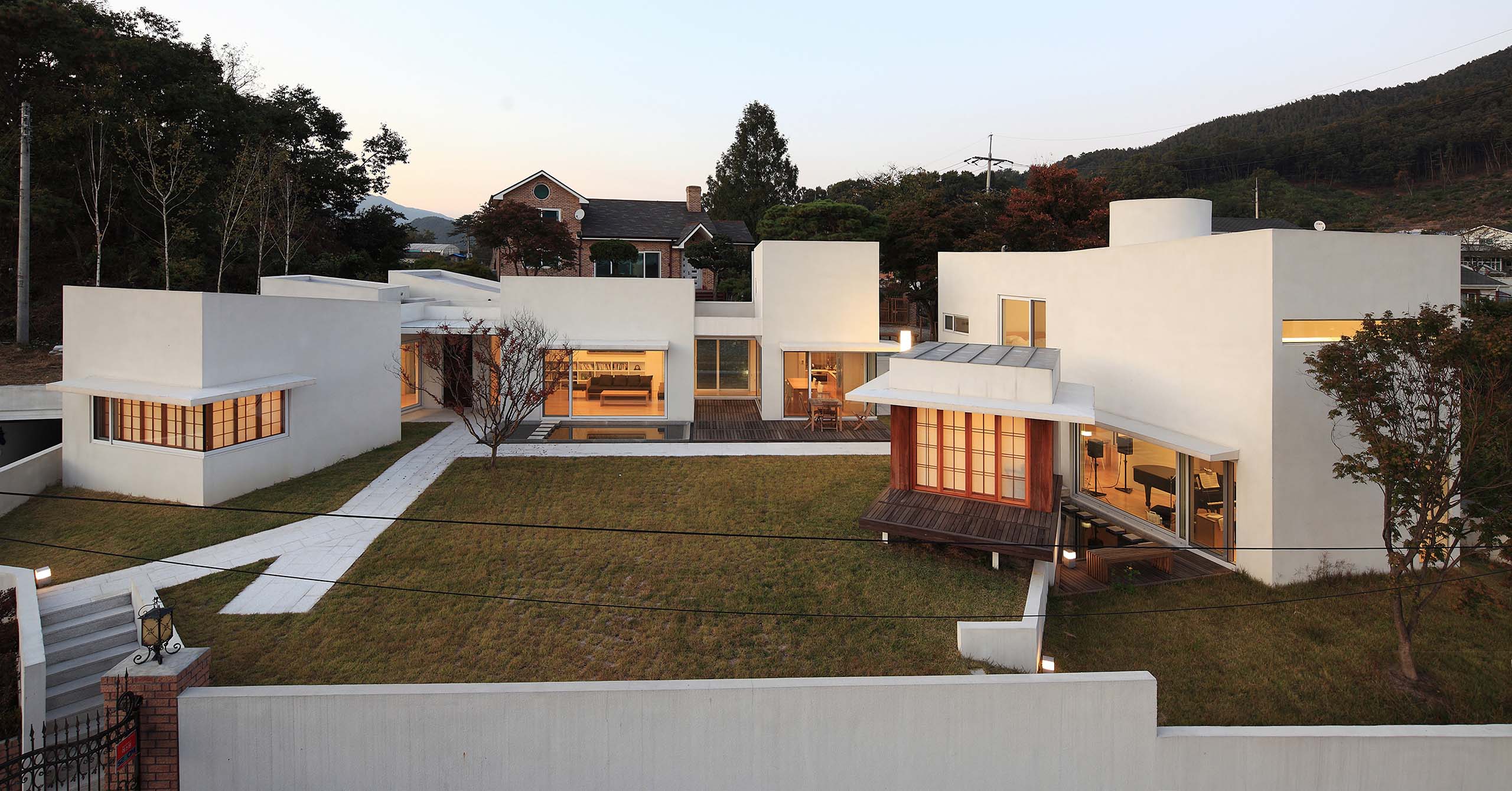 Toechon House - C3GLOBE