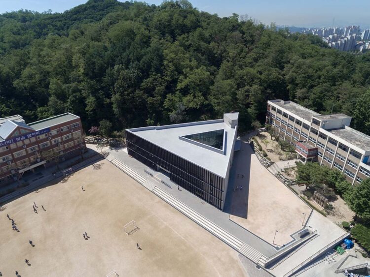 Donghwa Triangle School - C3GLOBE